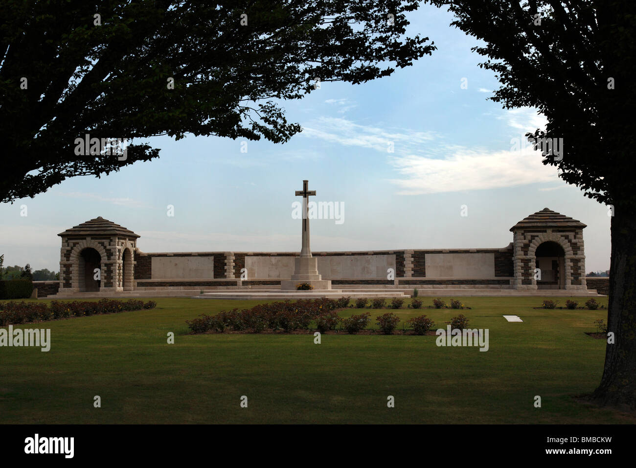 VC Corner - the Australian First World War cemetery and memorial at ...