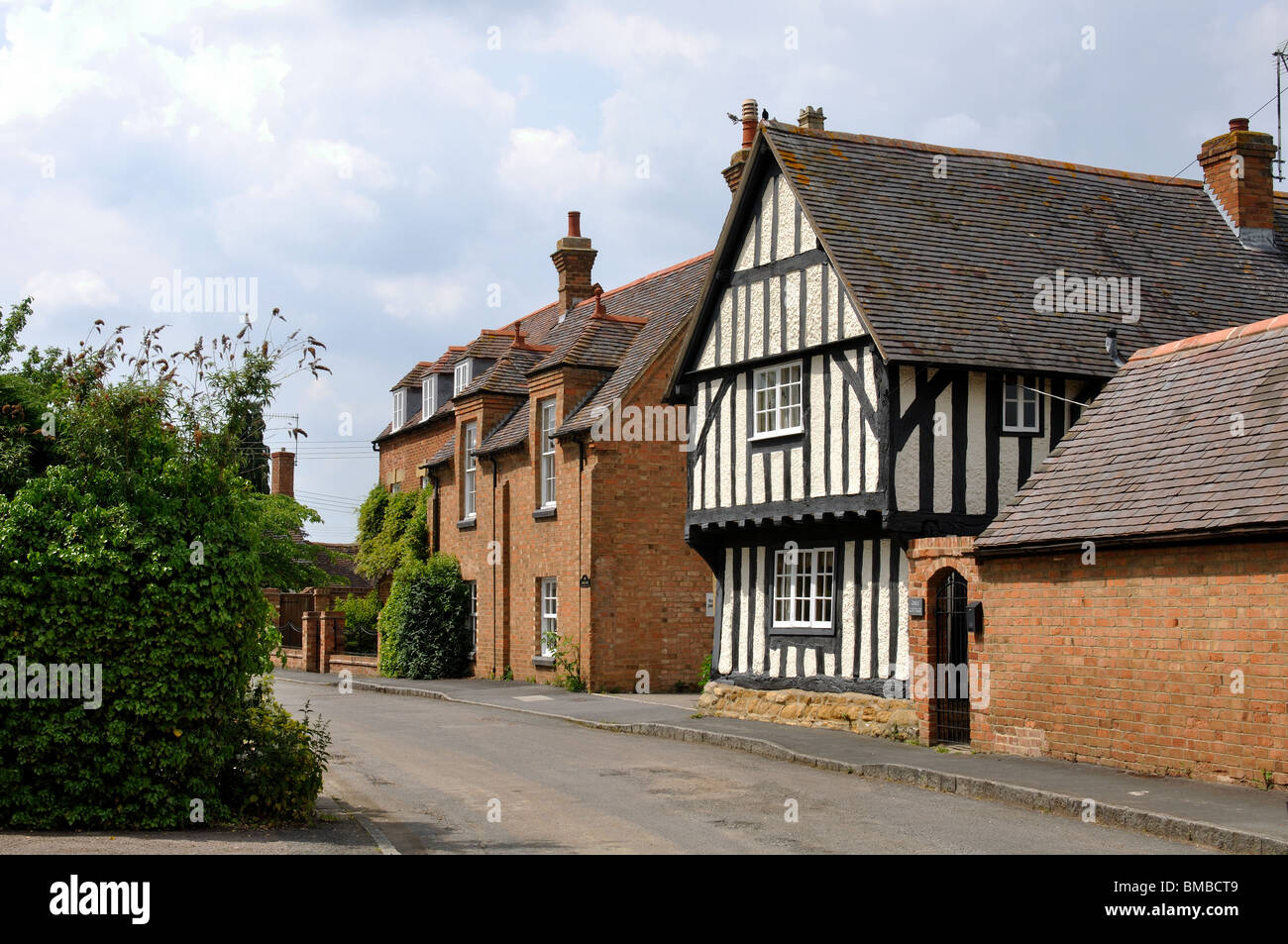 Lower quinton hi-res stock photography and images - Alamy