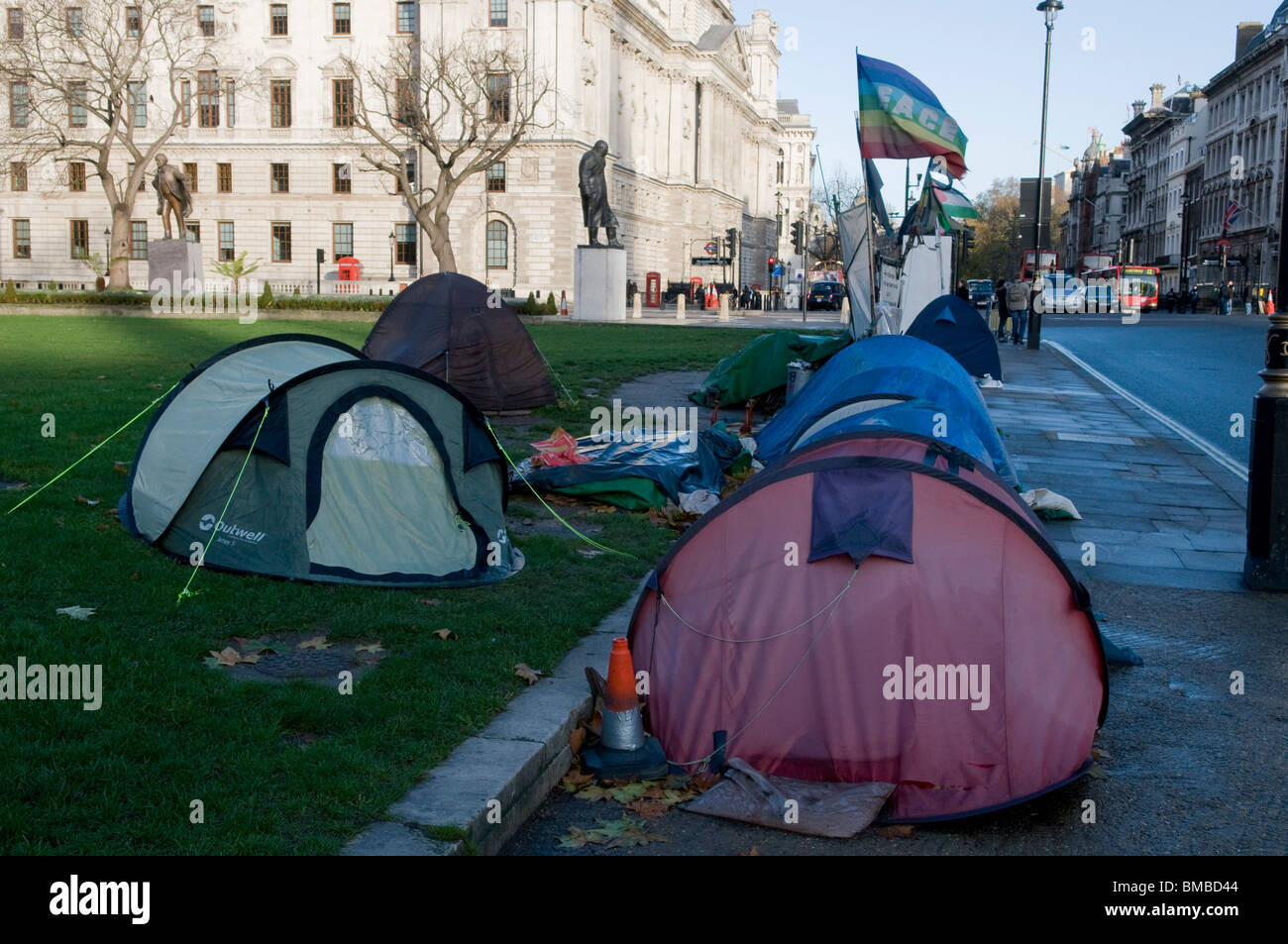PEACE PROTEST CAMP IN PARLIAMENT SQUARE Stock Photo - Alamy