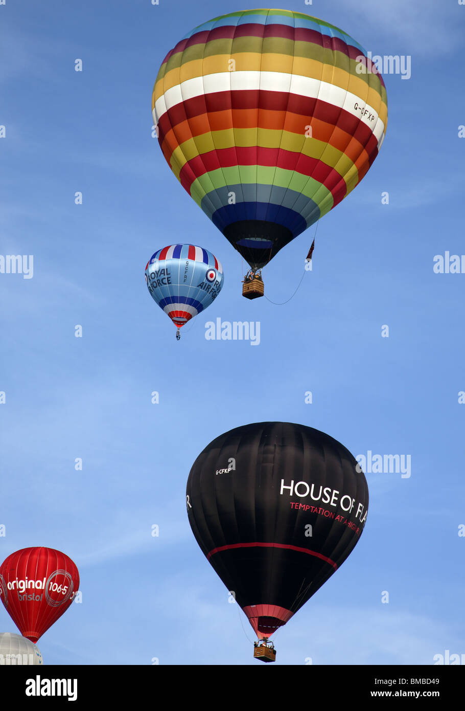 Mass balloon launch at Bristol Balloon Fiesta 2009 Stock Photo - Alamy