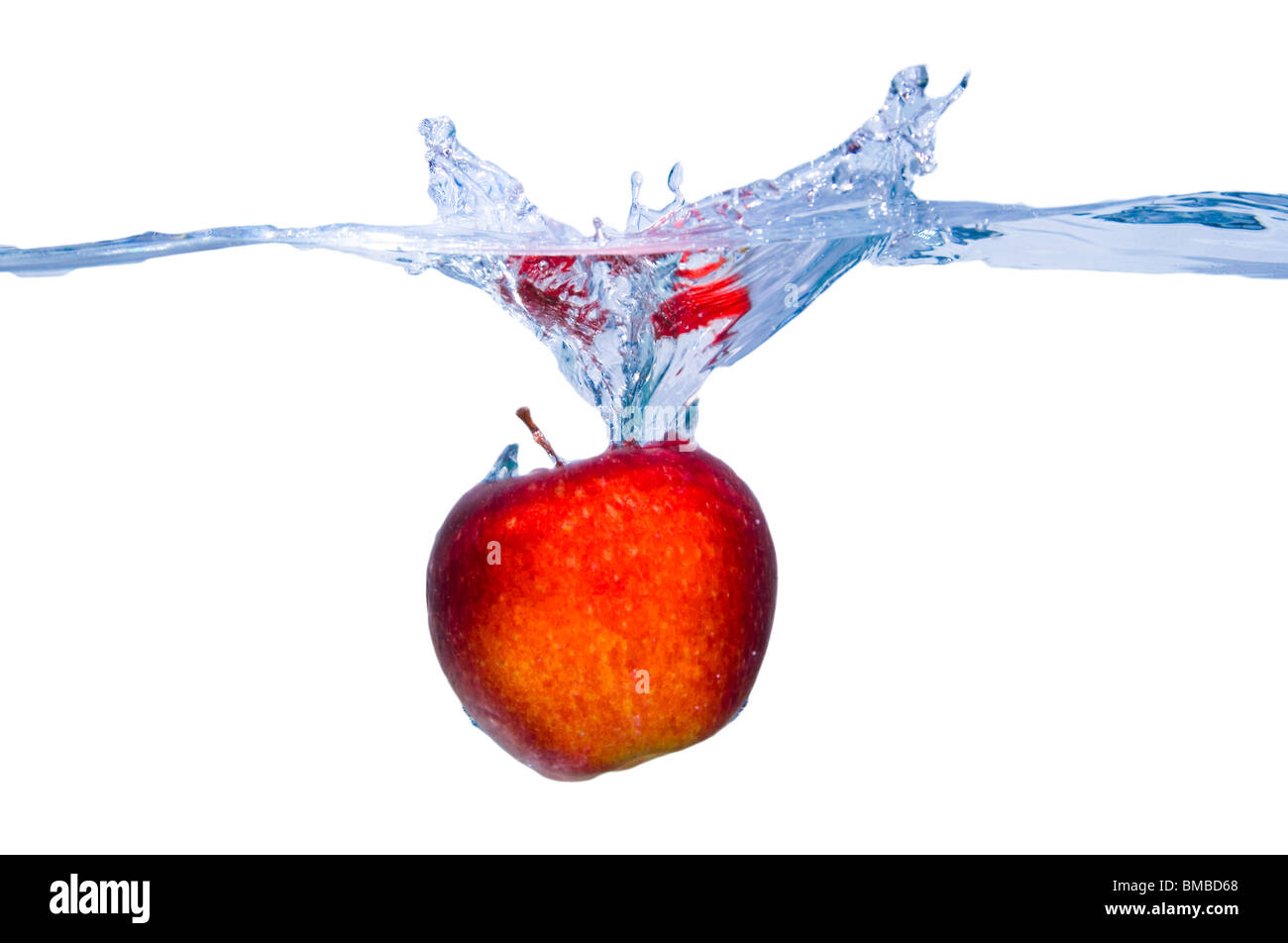Apple splash underwater water Stock Photo - Alamy