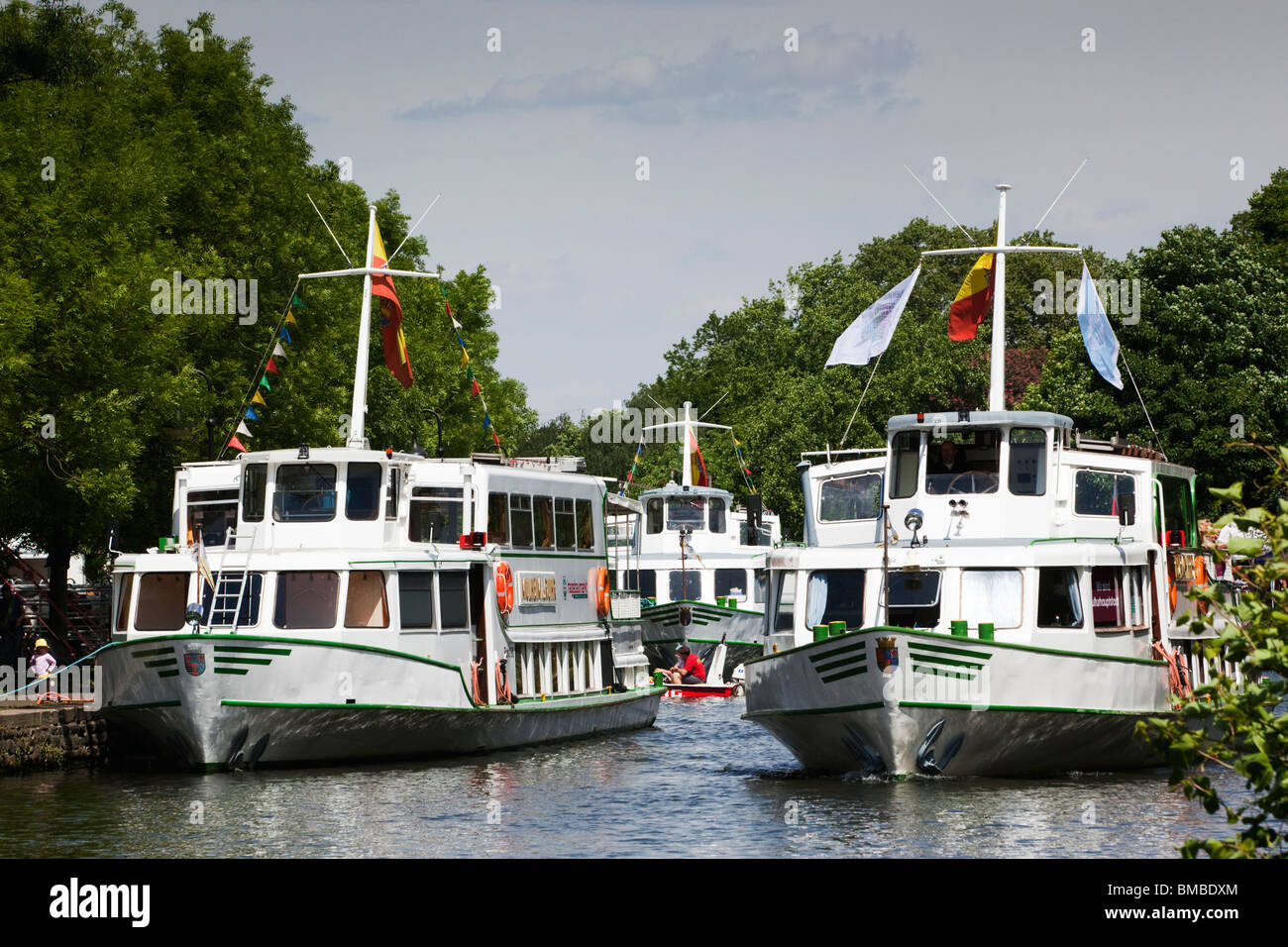 Fleet Of Boats High Resolution Stock Photography and Images - Alamy