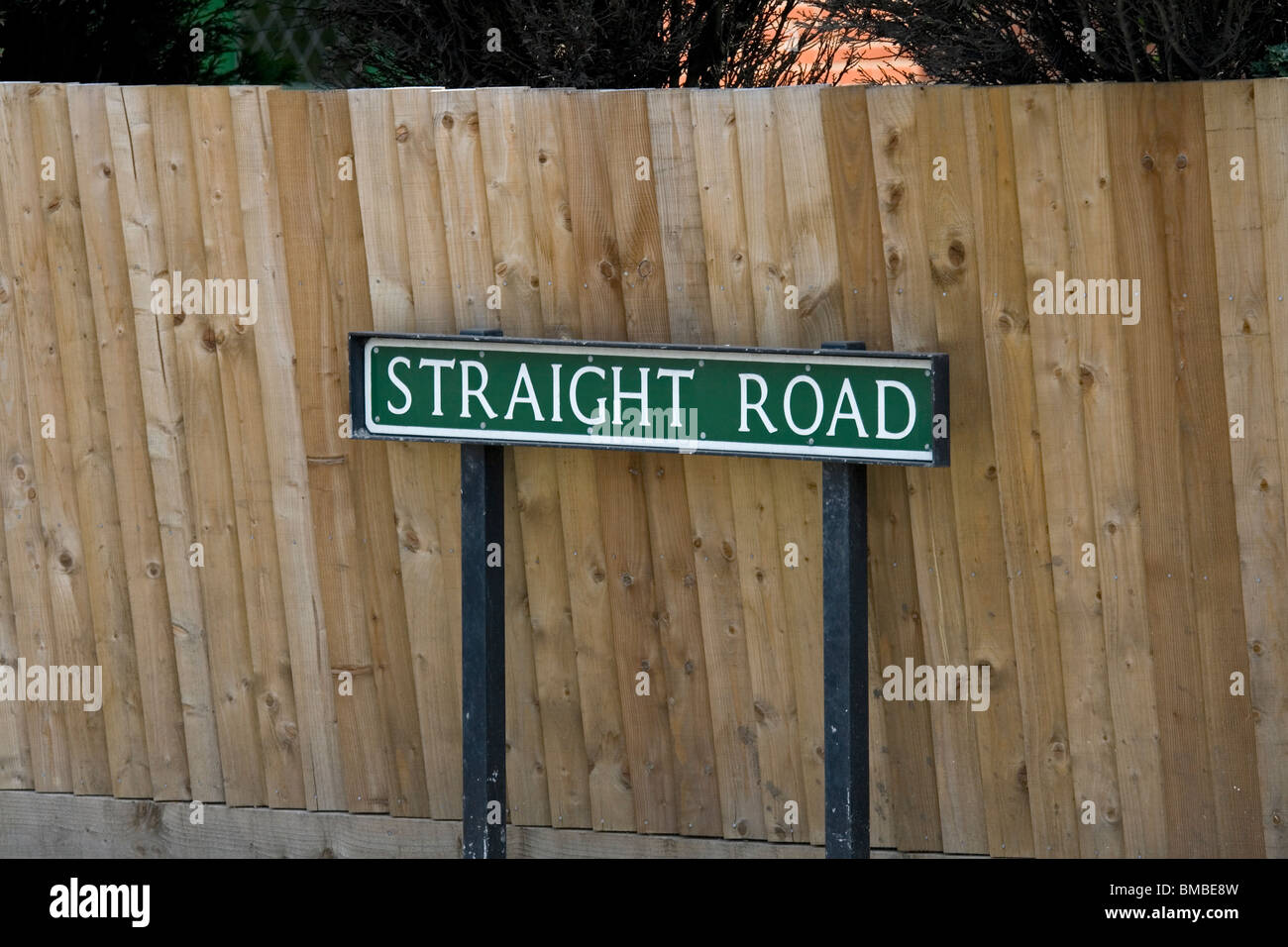 Street sign for Straight Road, Old Windsor Berkshire but not straight ...