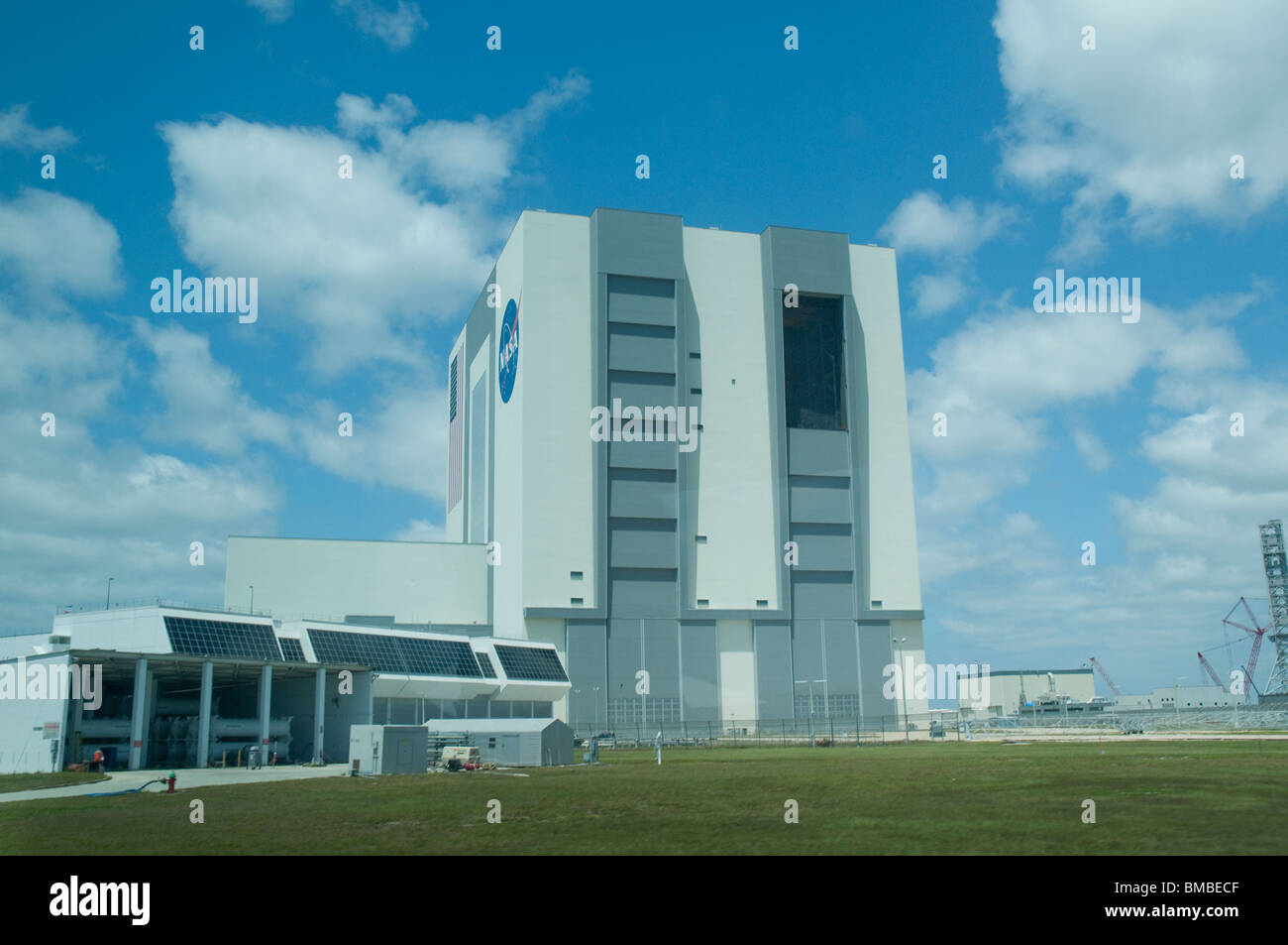 The Vehicle Assembly Building (VAB) at the Kennedy Space Centre, Cape ...