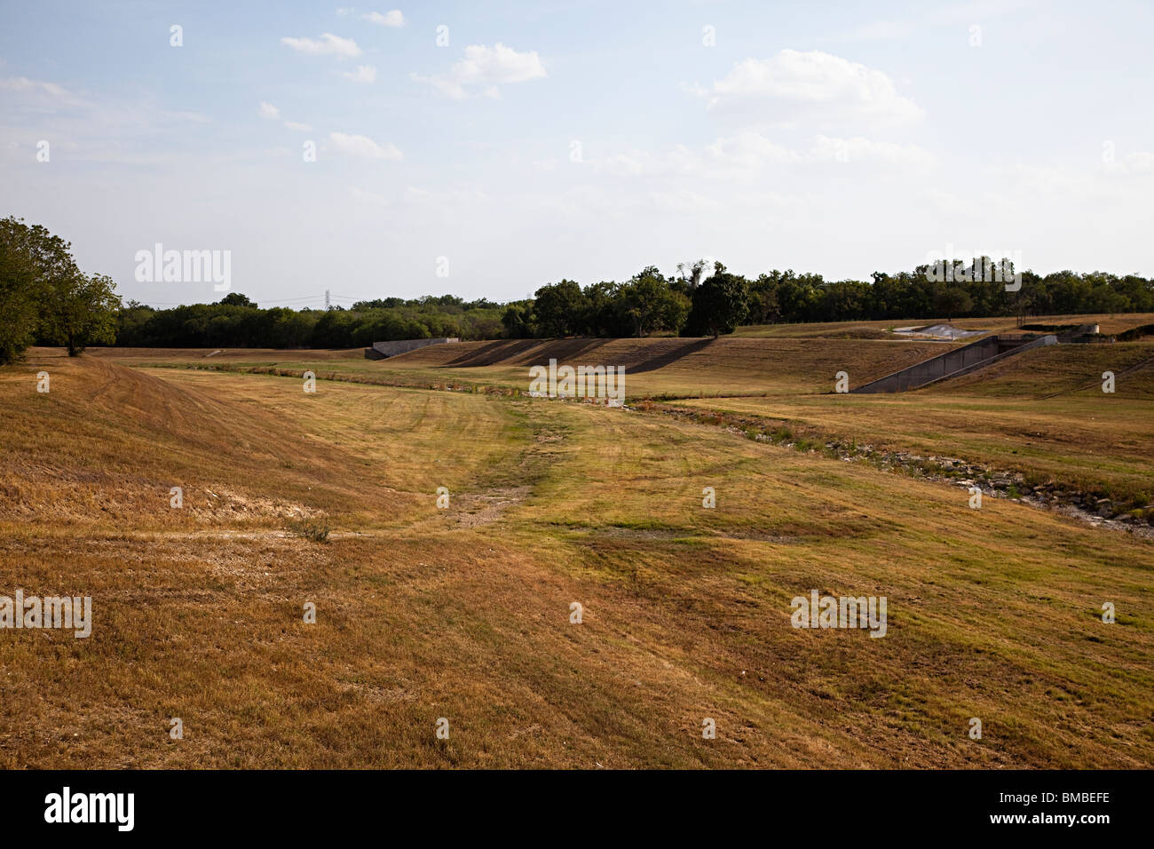 Empty aquifer hi-res stock photography and images - Alamy