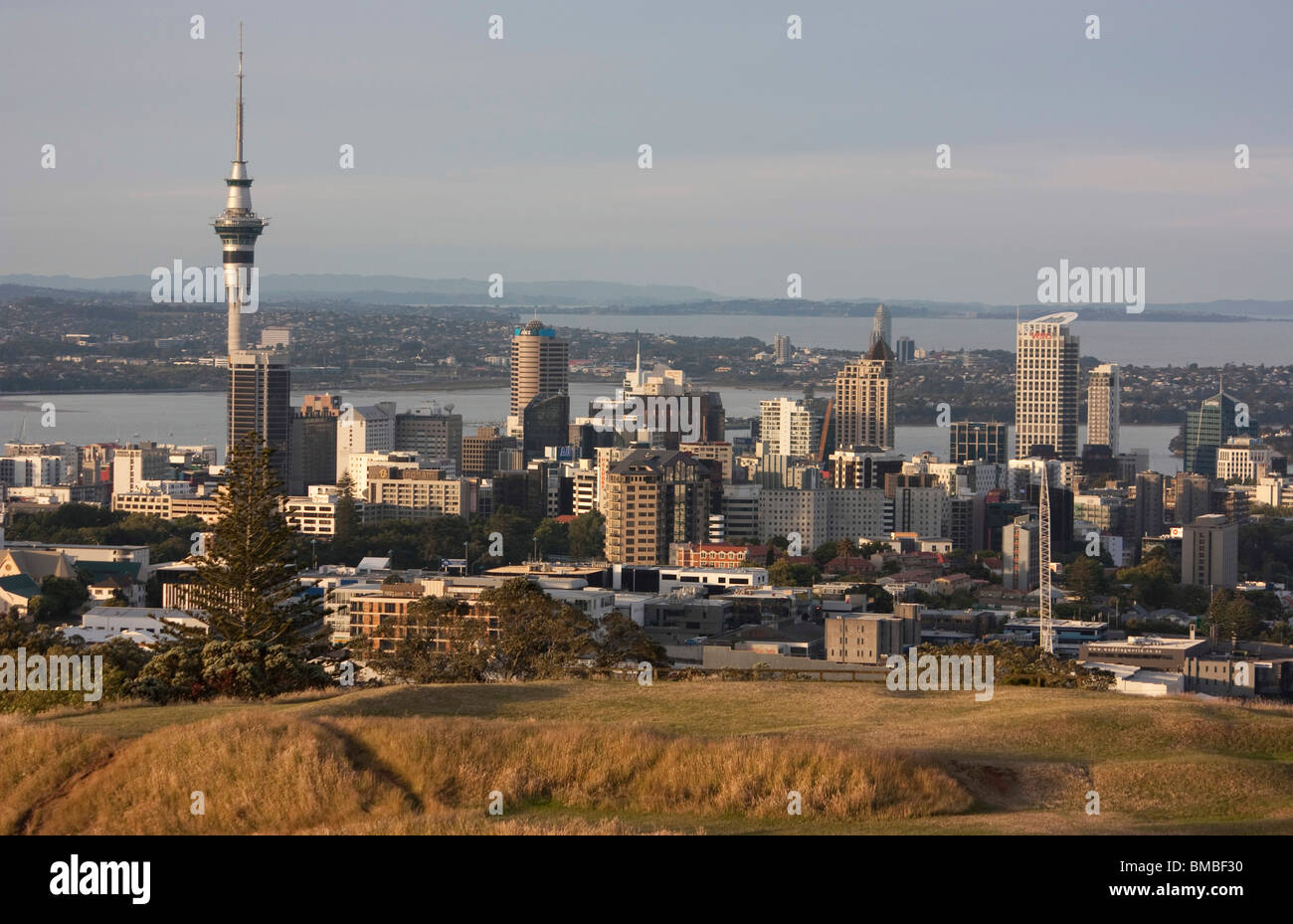 Big tall buildings hi-res stock photography and images - Alamy