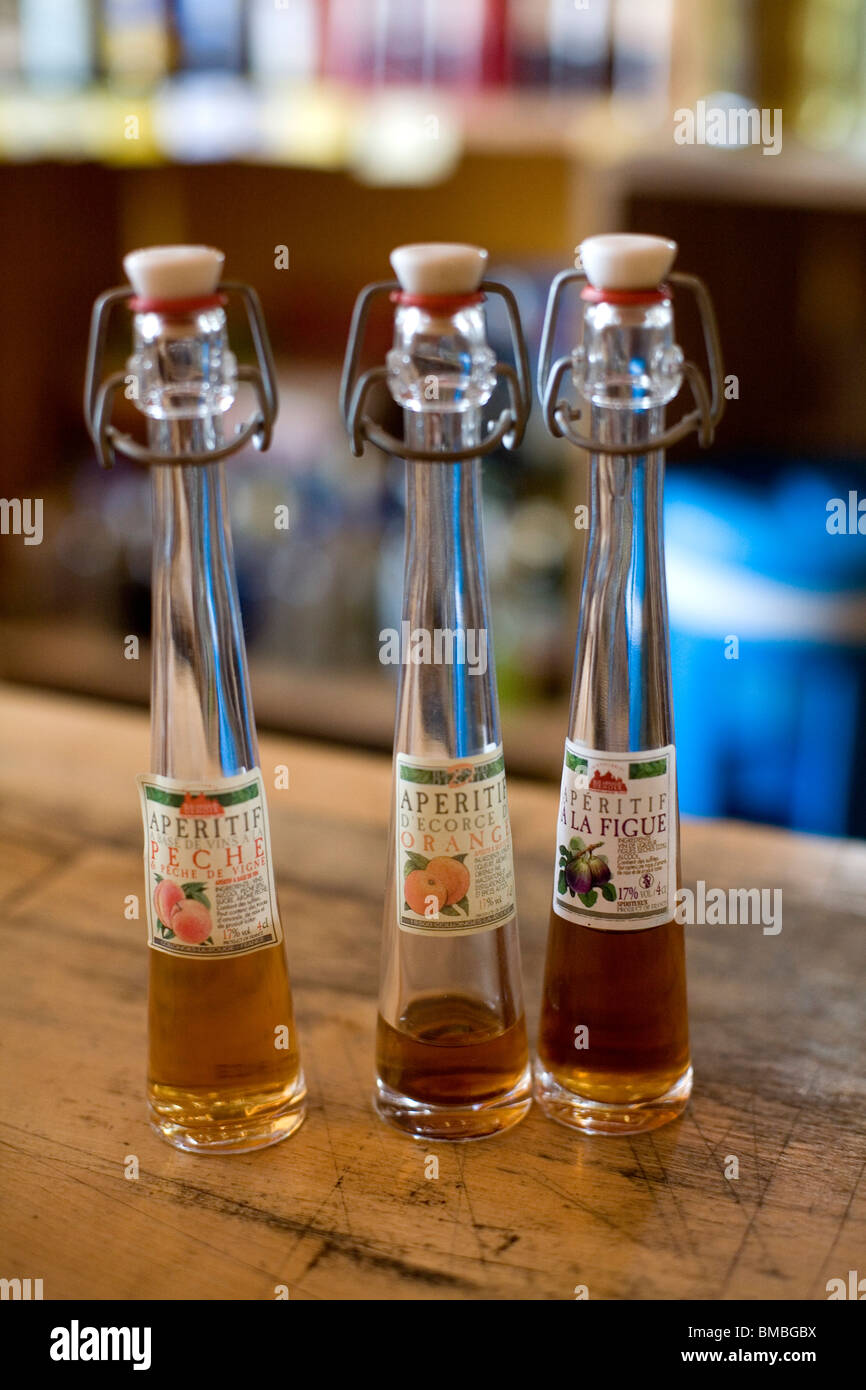 Pastis hi-res stock photography and images - Alamy