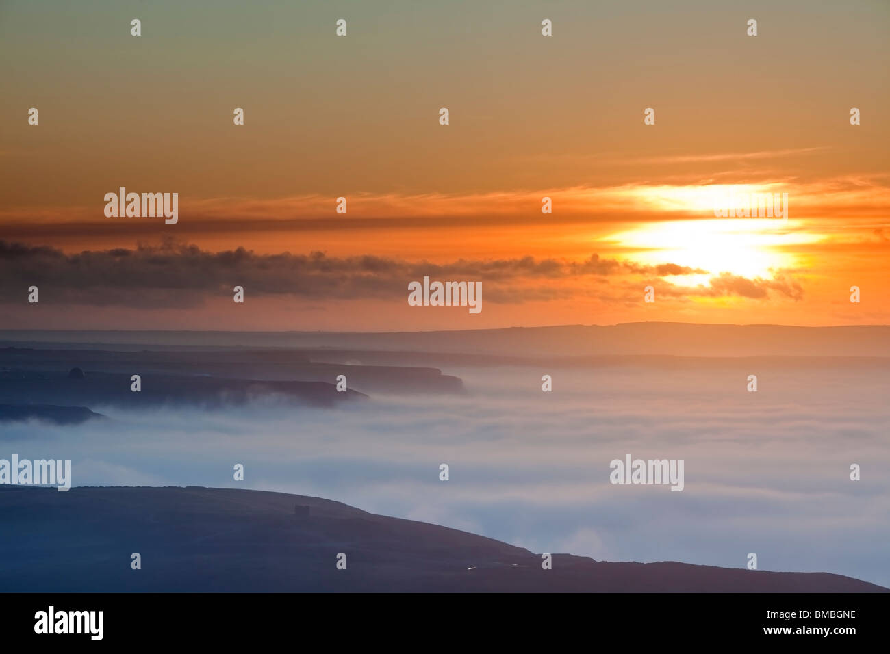 Fog on the north sea hi-res stock photography and images - Alamy