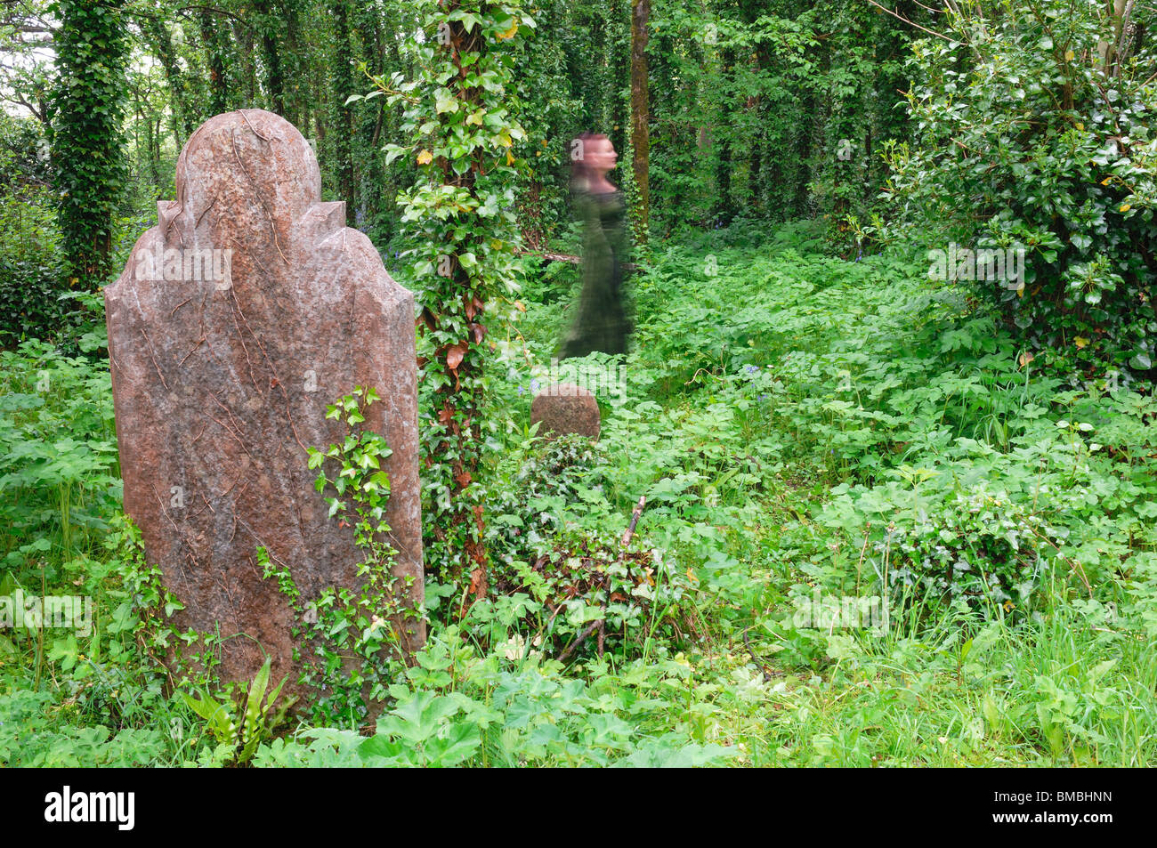 Ghost woman cemetery hi-res stock photography and images - Alamy