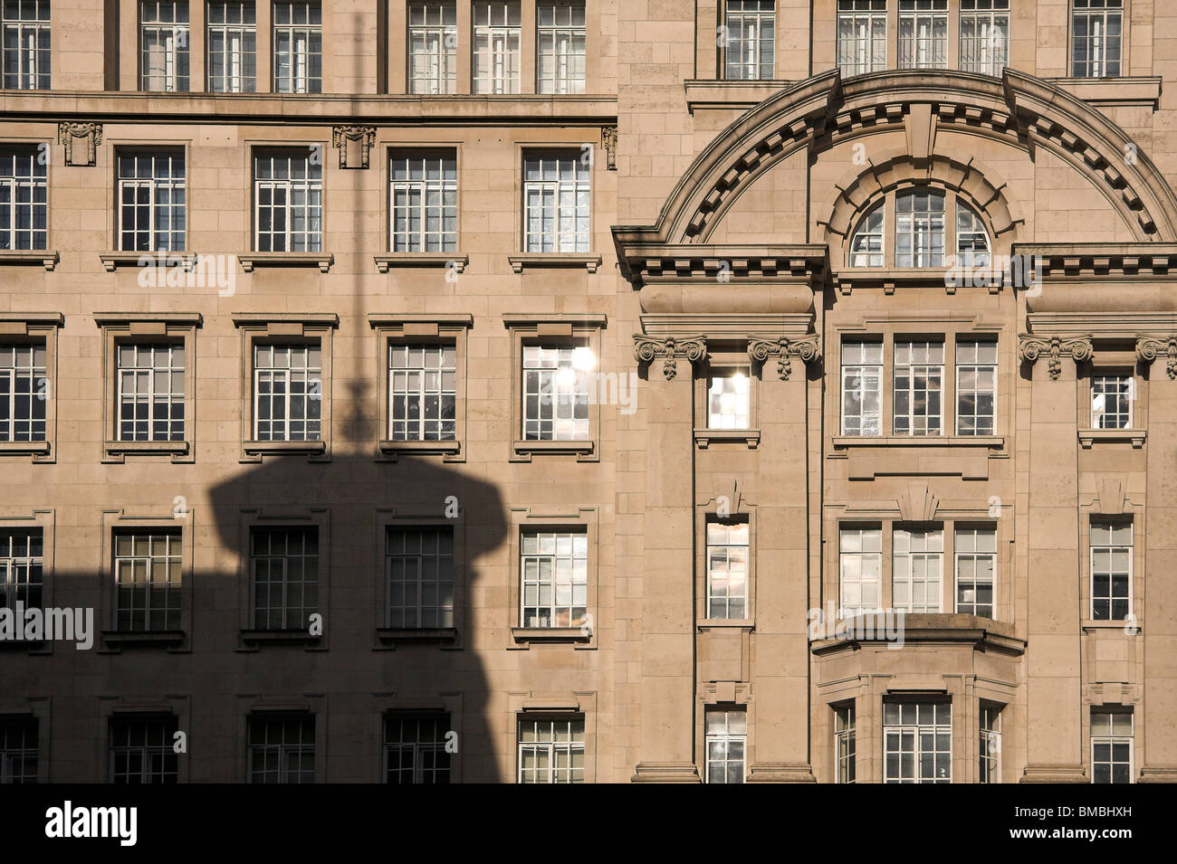 High grade office buildings hi-res stock photography and images - Alamy