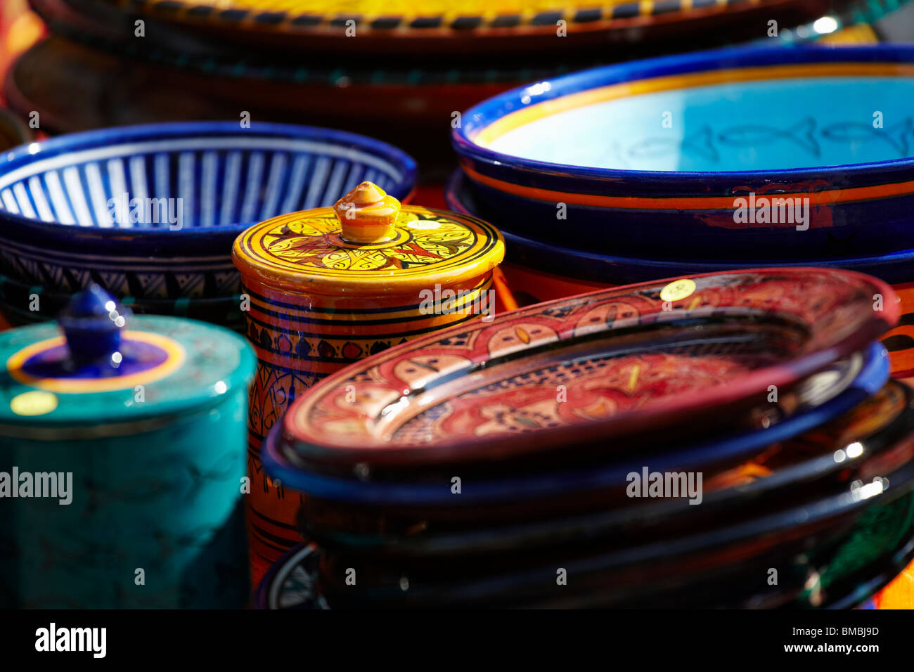 Arabic style pottery for sale Stock Photo - Alamy