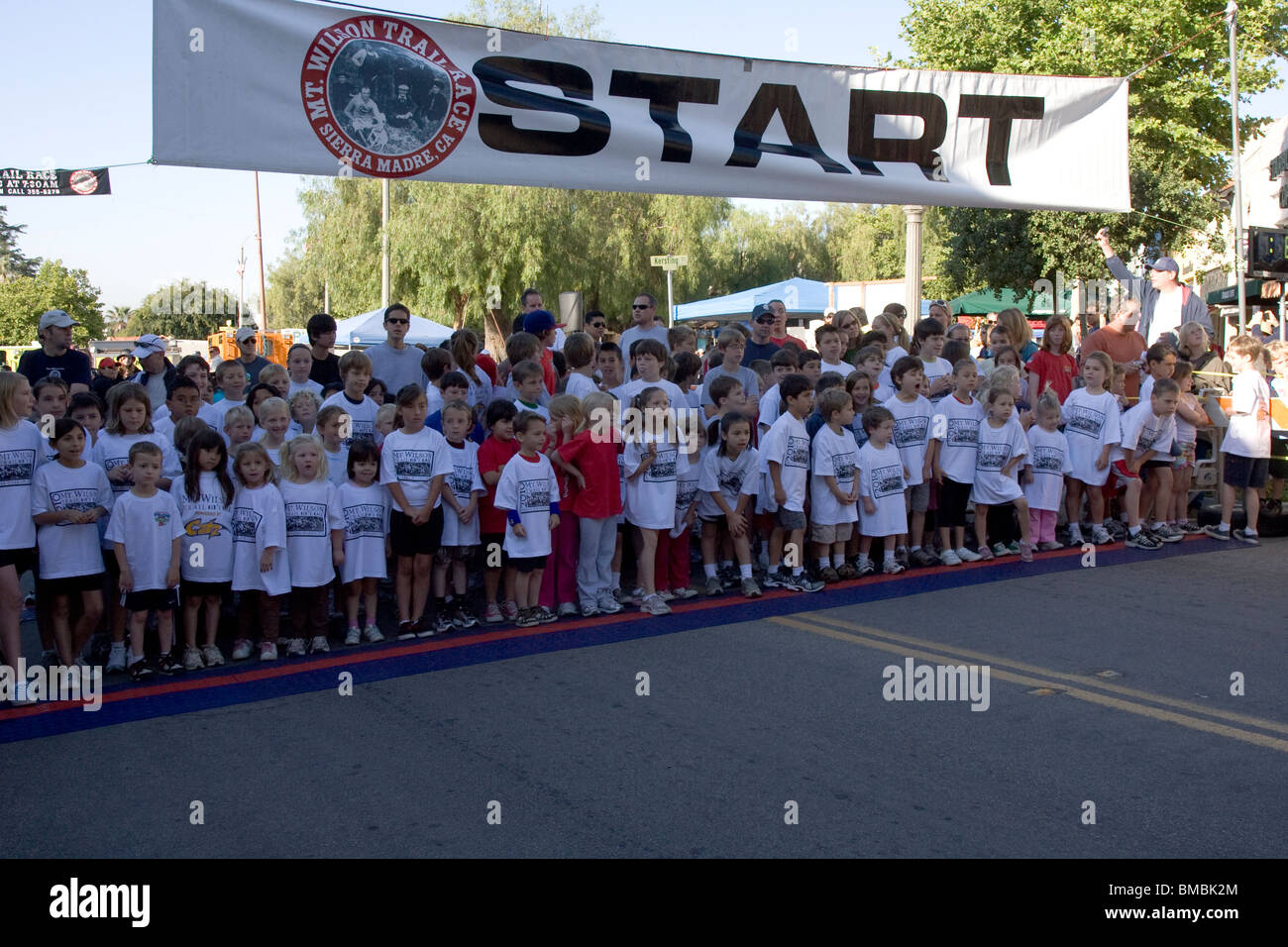 Start of annual mt wilson trail race hi-res stock photography and ...