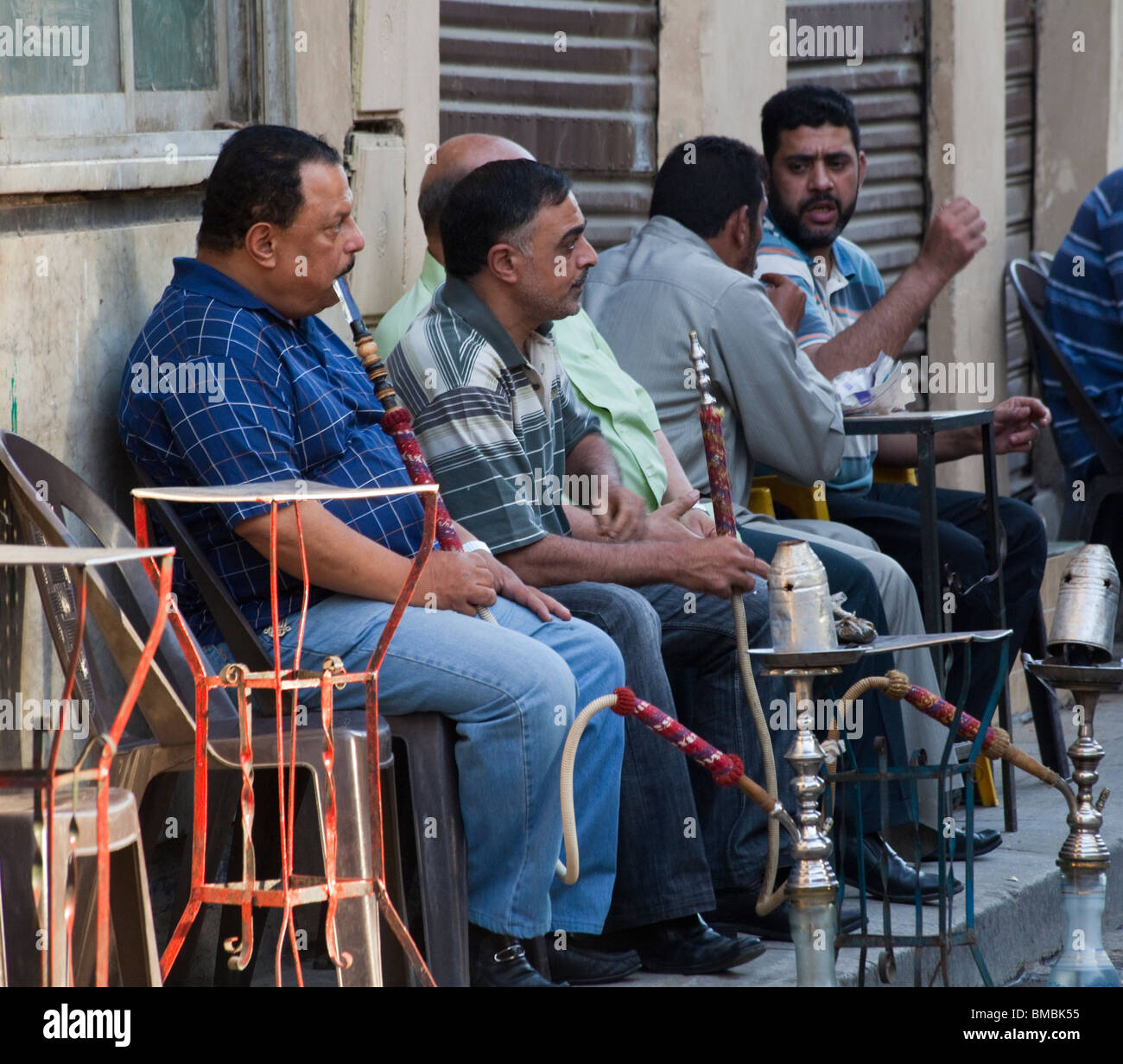 Men in street cafe hi-res stock photography and images - Alamy