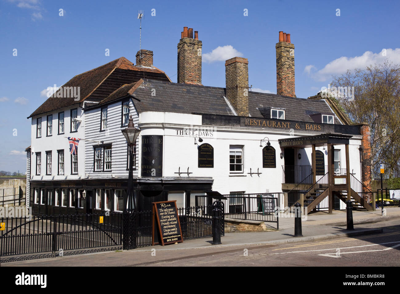 Three daws gravesend hi-res stock photography and images - Alamy