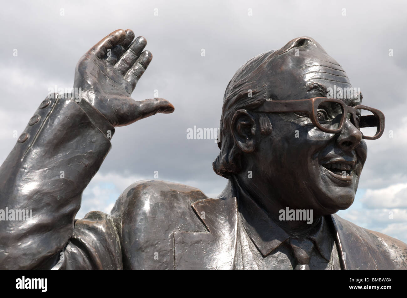 Eric morecambe bronze statue hi-res stock photography and images - Alamy