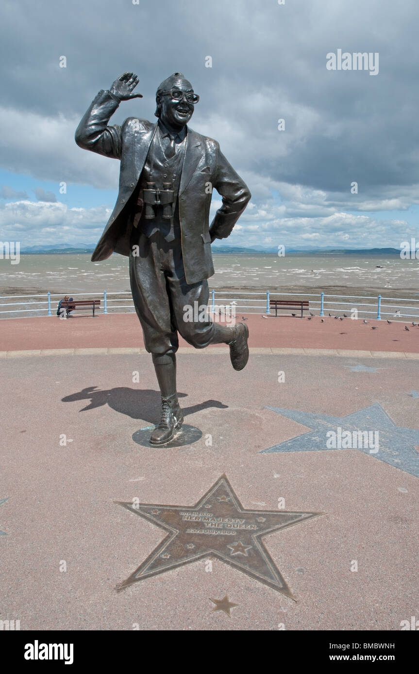Morecambe tourist statue eric hi-res stock photography and images - Alamy
