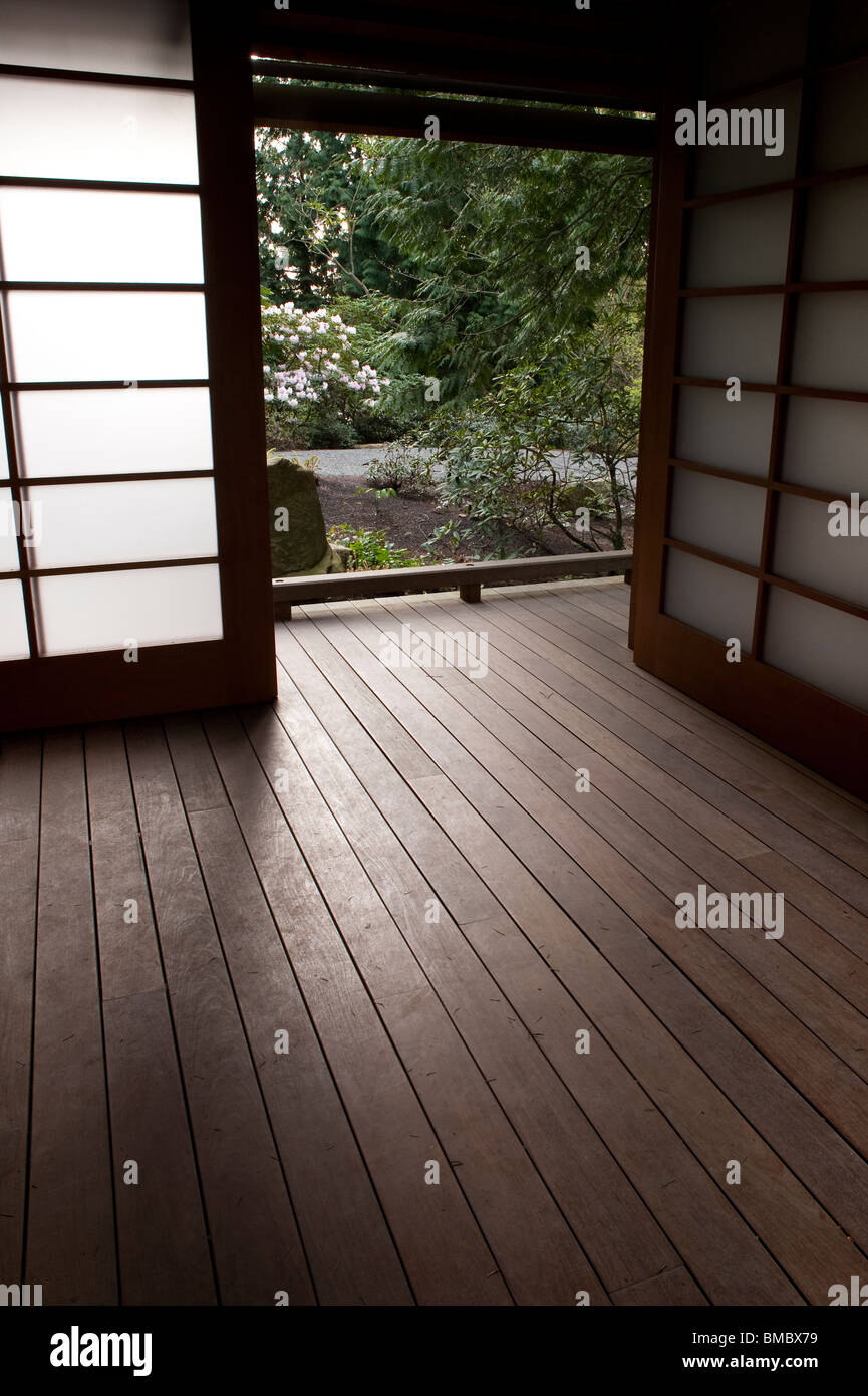 Bellevue Botanical Garden viewing pavillion Ground Cover Garden and ...