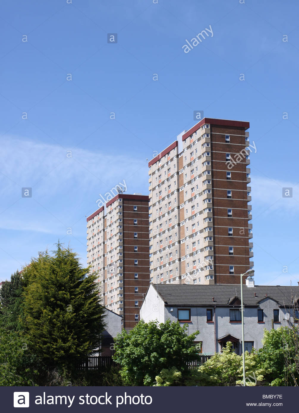 Residential Tower Block Stock Photos & Residential Tower Block Stock ...