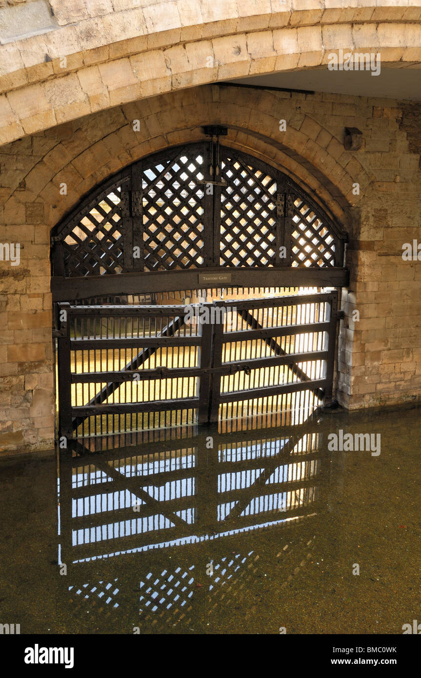 Traitor's gate at the Tower of London - London, United Kingdom Stock ...