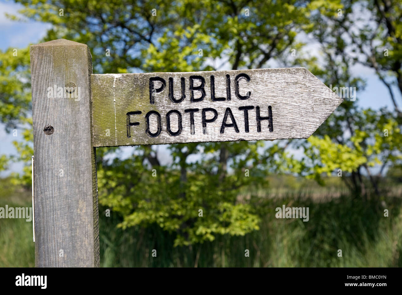 Pointing direction hi-res stock photography and images - Alamy