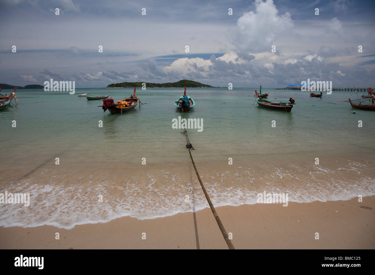 Long boats hi-res stock photography and images - Alamy