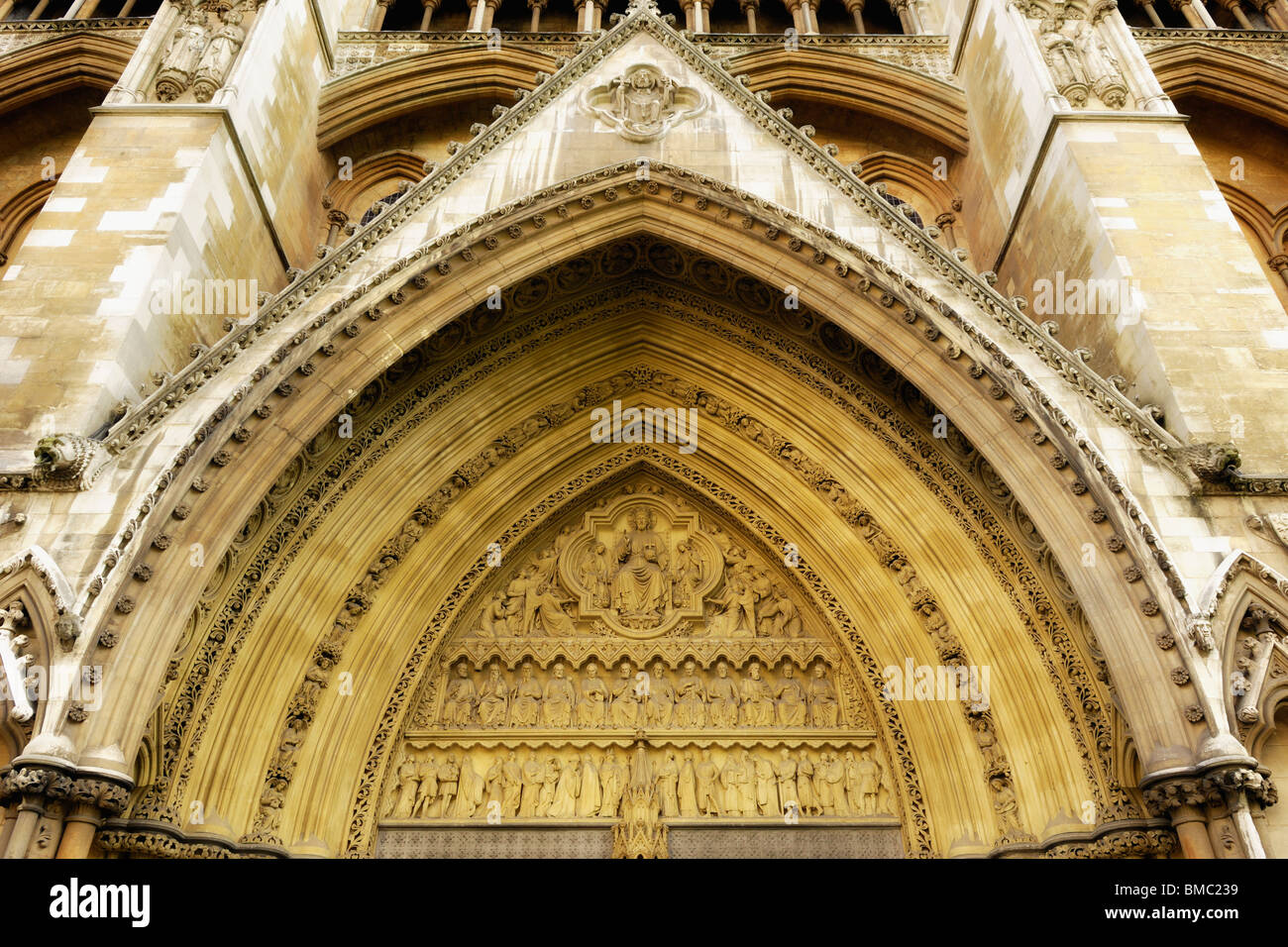 North entrance westminster abbey hi-res stock photography and images ...