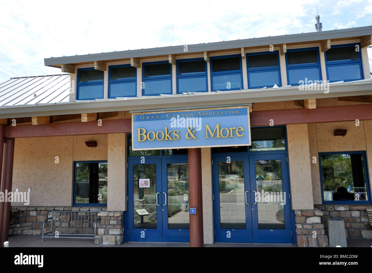 Bookstore and Gift Shop, Grand Canyon, Arizona, USA Stock Photo - Alamy