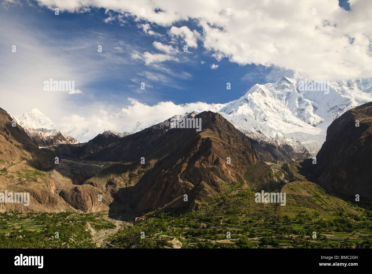 A view of Mount Rakaposhi from across the Nagar Valley, Hunza, Pakistan ...