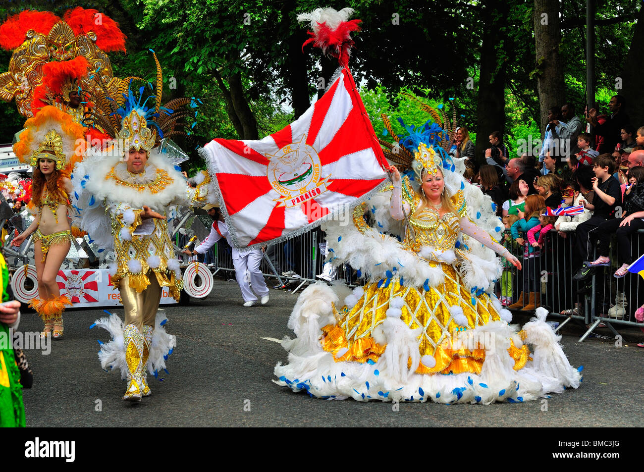 Luton Carnival celebration samba dancers 2010 Stock Photo - Alamy