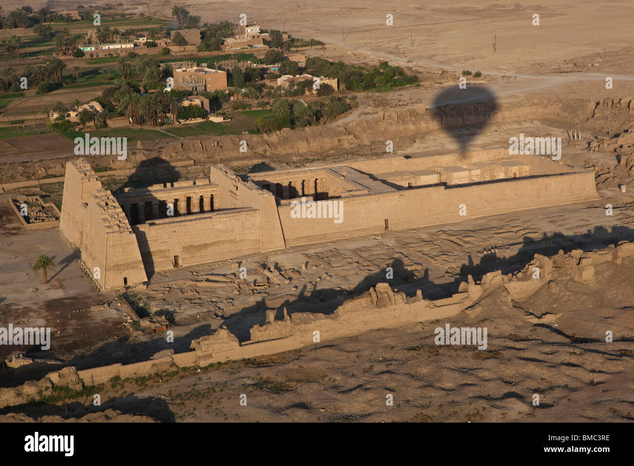 Aerial temples egypt luxor hi-res stock photography and images - Alamy