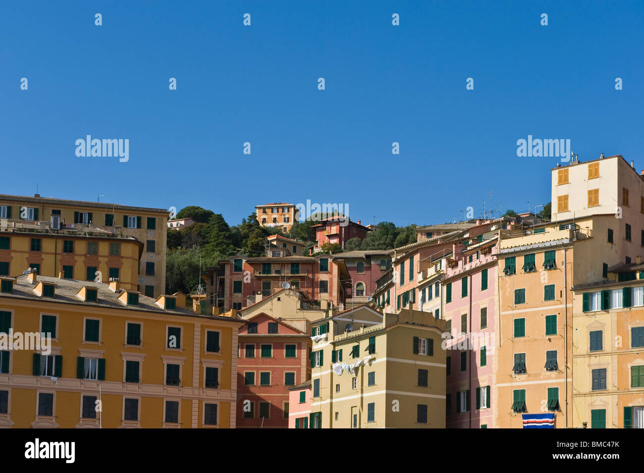 Colourful buildings italy hi-res stock photography and images - Alamy