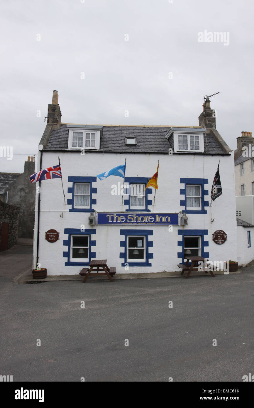 Shore inn portsoy hi-res stock photography and images - Alamy
