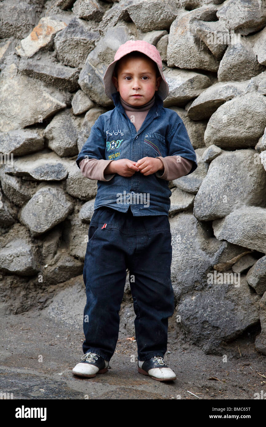 Hunza child hi-res stock photography and images - Alamy