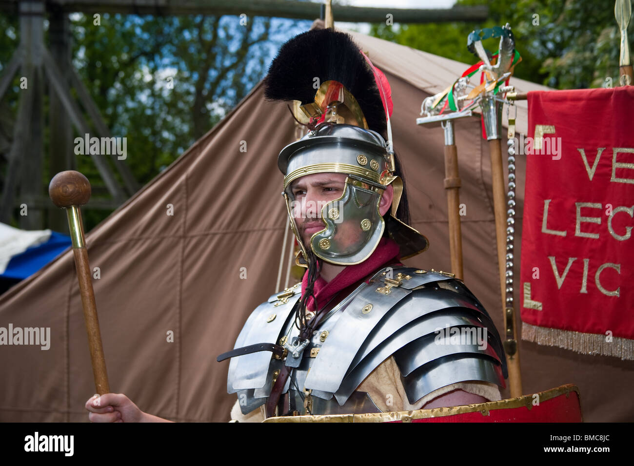 Roman Soldier of the antonine guard 145 AD living history group at ...