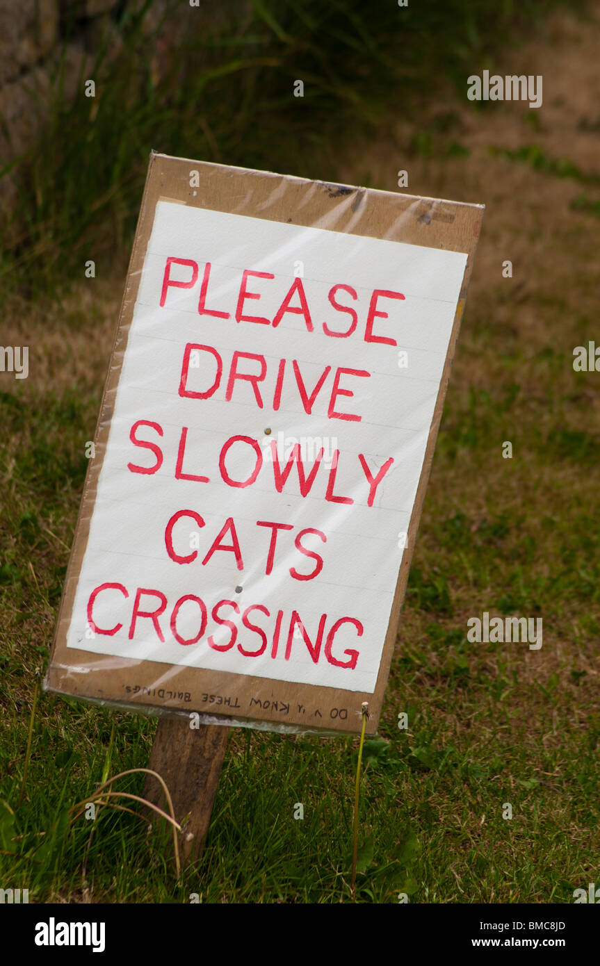 Do not feed the cats sign hi-res stock photography and images - Alamy