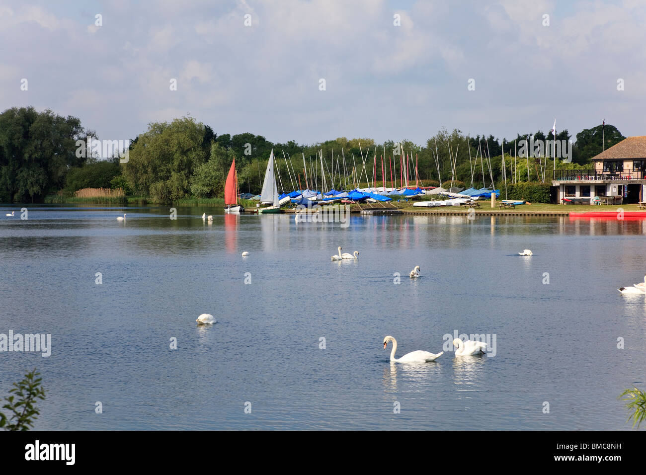 River great ouse bedford yacht hi-res stock photography and images - Alamy