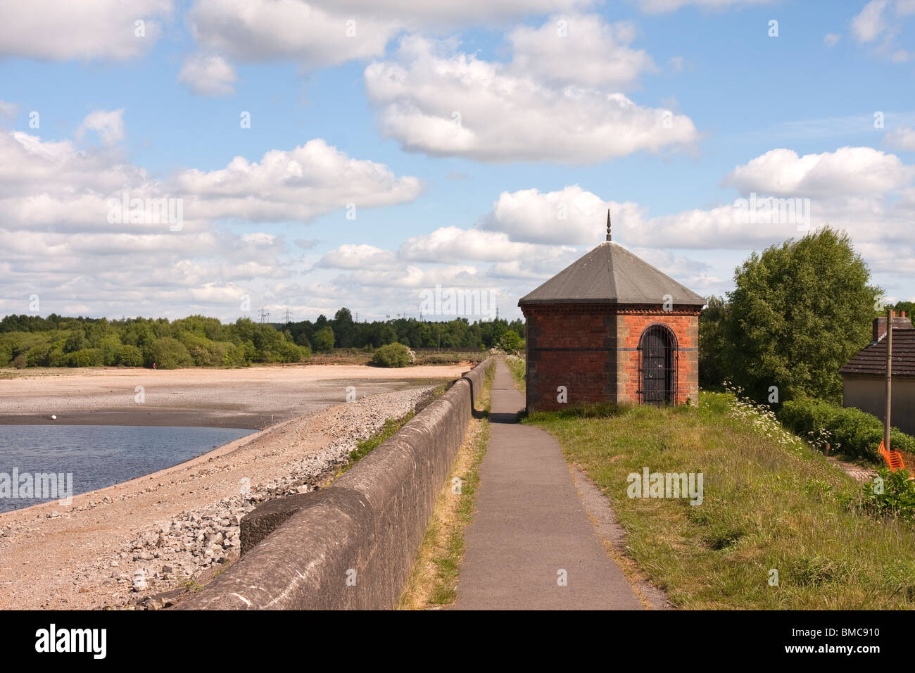 Drained down Chasewater reservoir Stock Photo - Alamy