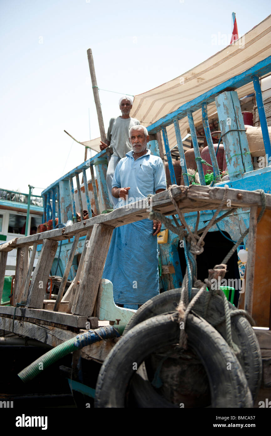 Indian workers boat hi-res stock photography and images - Alamy