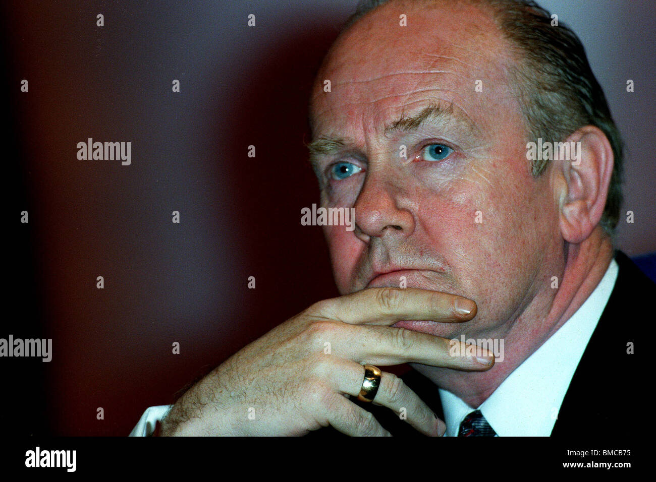 JOHN REID MP MINISTER OF TRANSPORT 03 November 1998 Stock Photo - Alamy