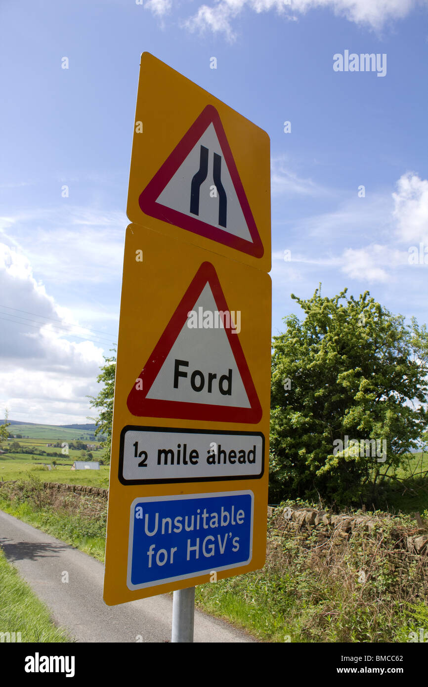 Road Sign Near Kelbrook, Lancashire, England Stock Photo - Alamy