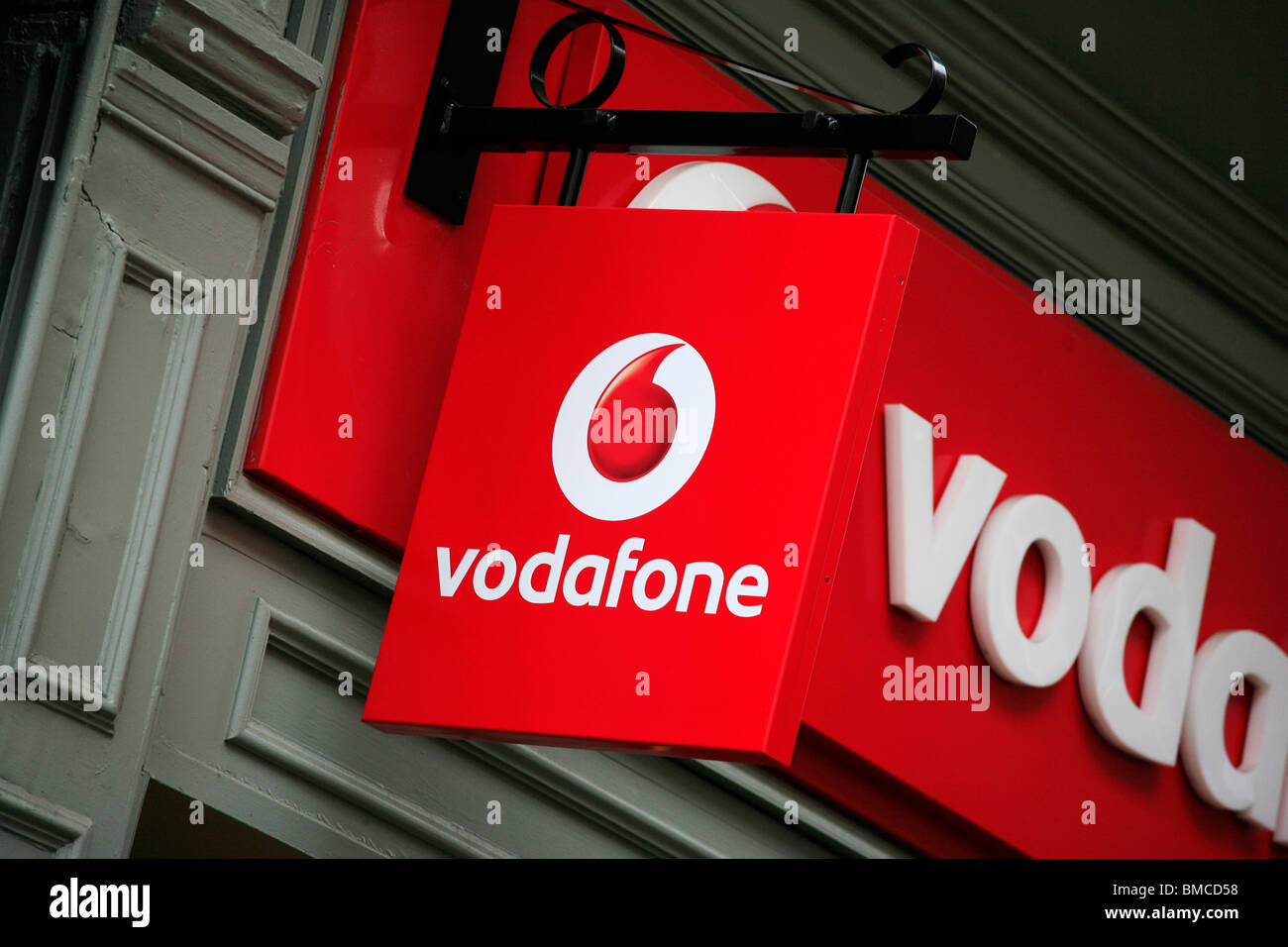 Vodafone shop sign hi-res stock photography and images - Alamy