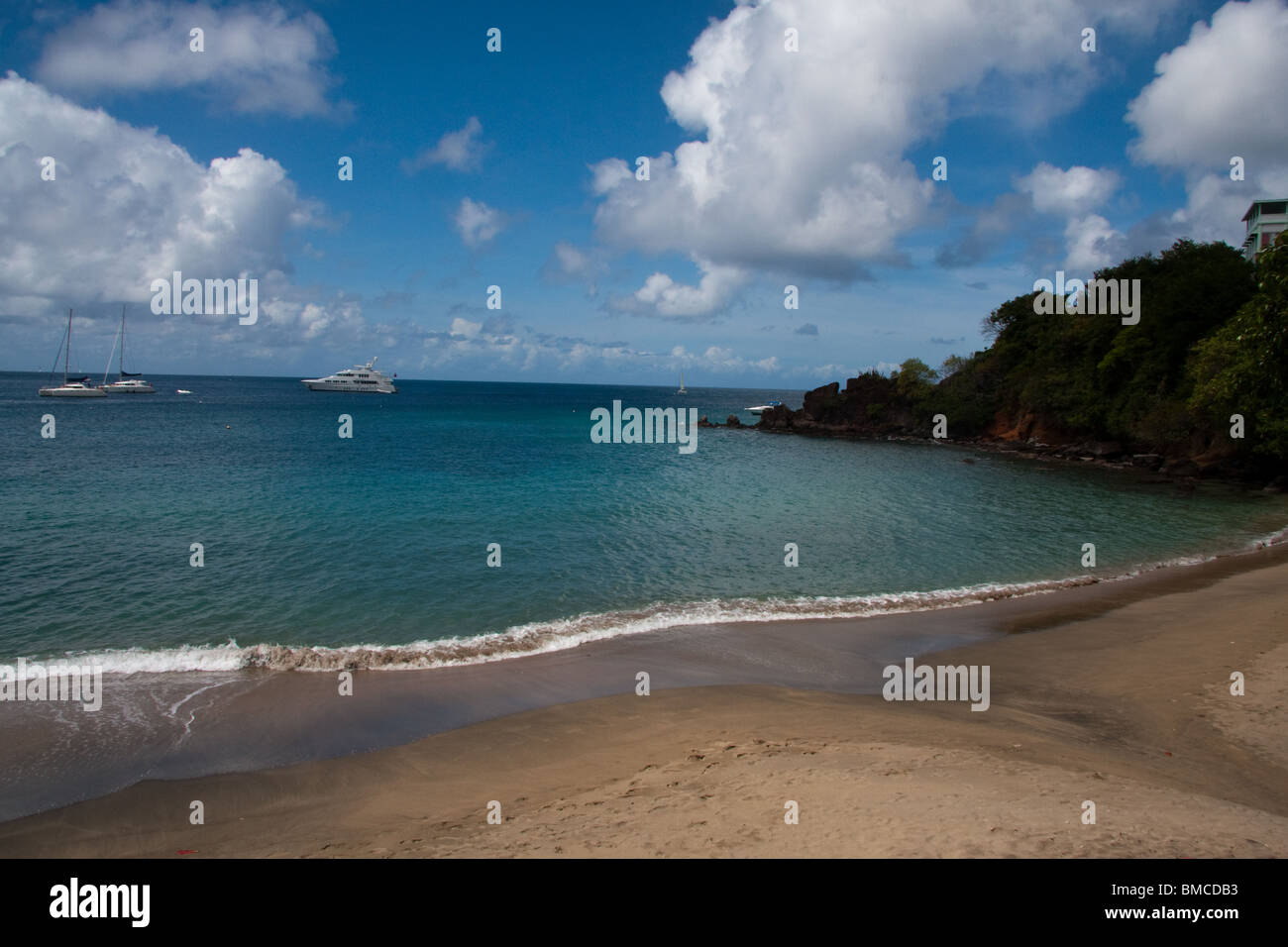 St. Vincent beautiful blue beach in Caribbean Iseland Stock Photo - Alamy