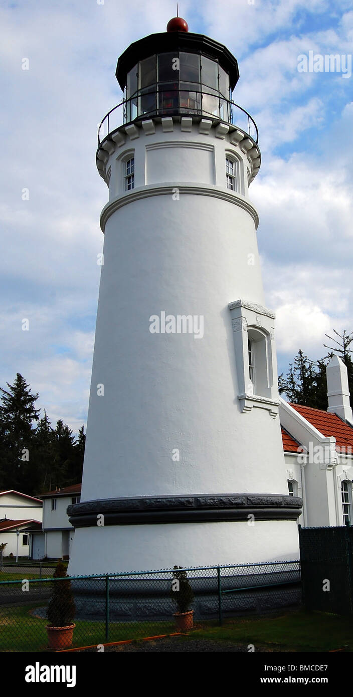 Umpqua Lighthouse near the Oregon coast Stock Photo - Alamy