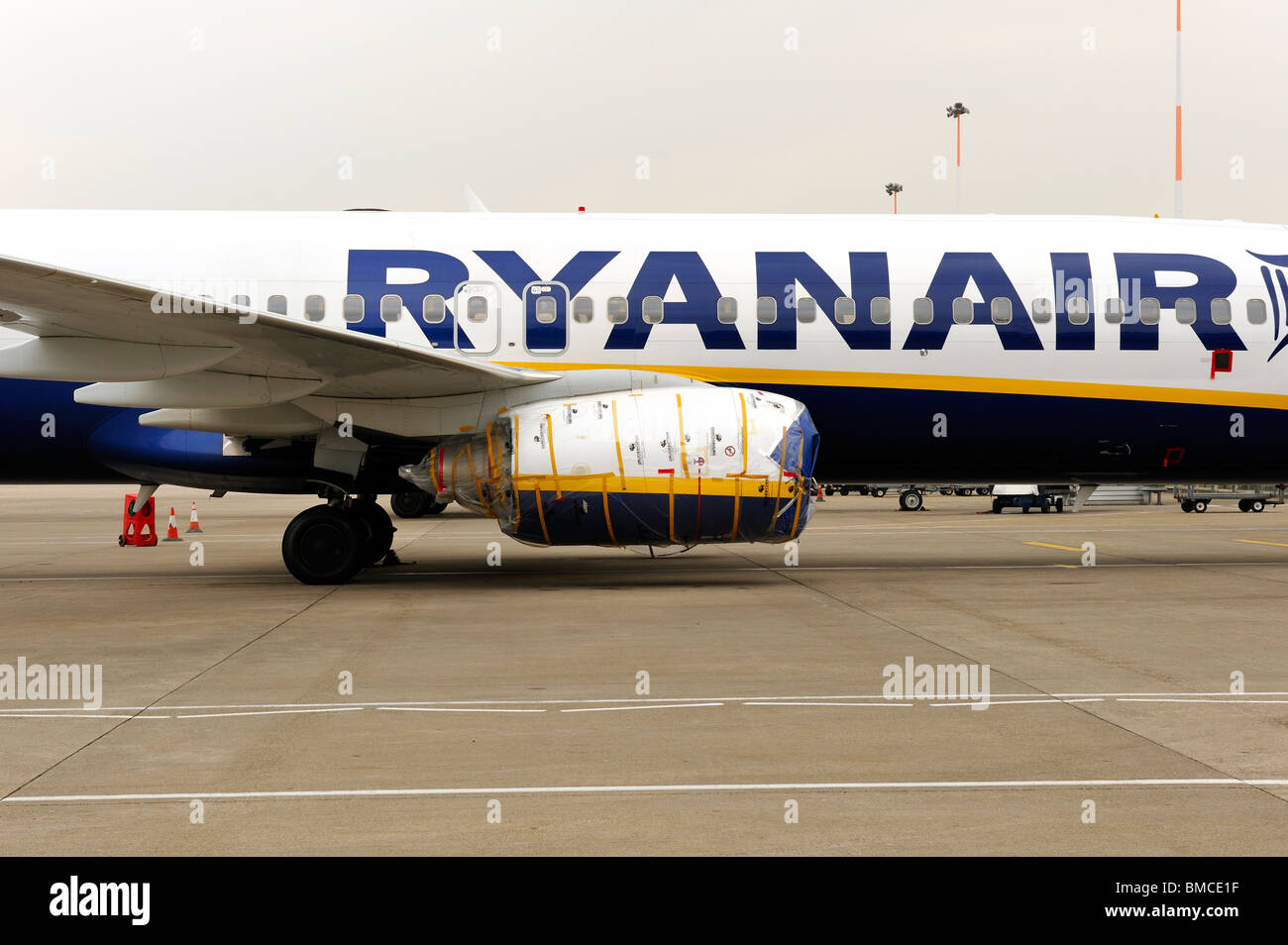 Ryanair engine covered up to protect against volcanic ash Stock Photo ...