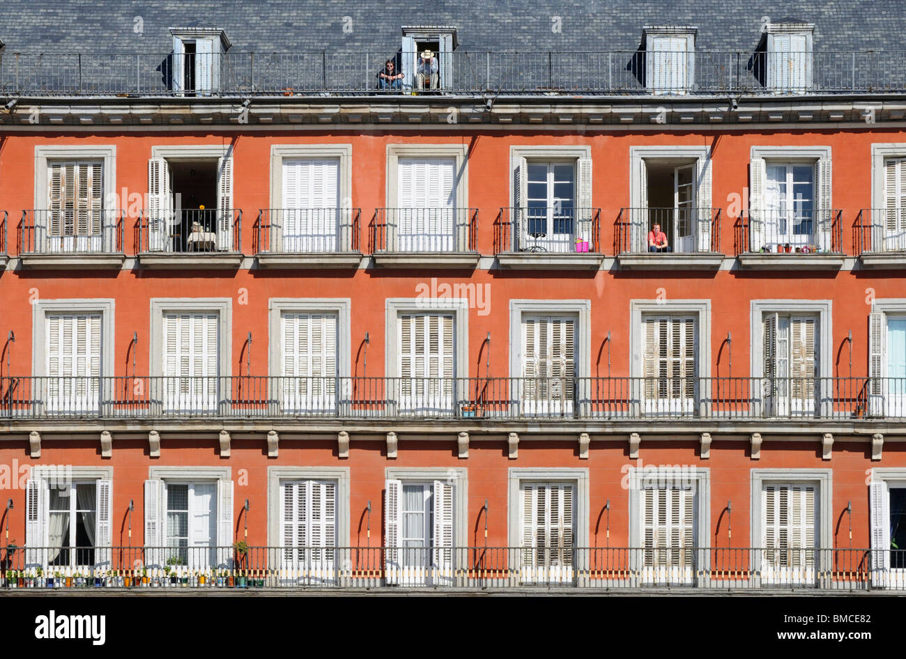 Windows building plaza mayor hi-res stock photography and images - Alamy