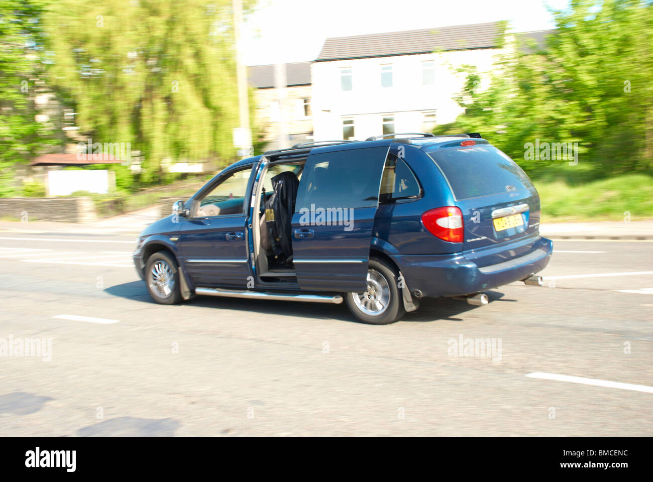 Car cruising hi-res stock photography and images - Alamy