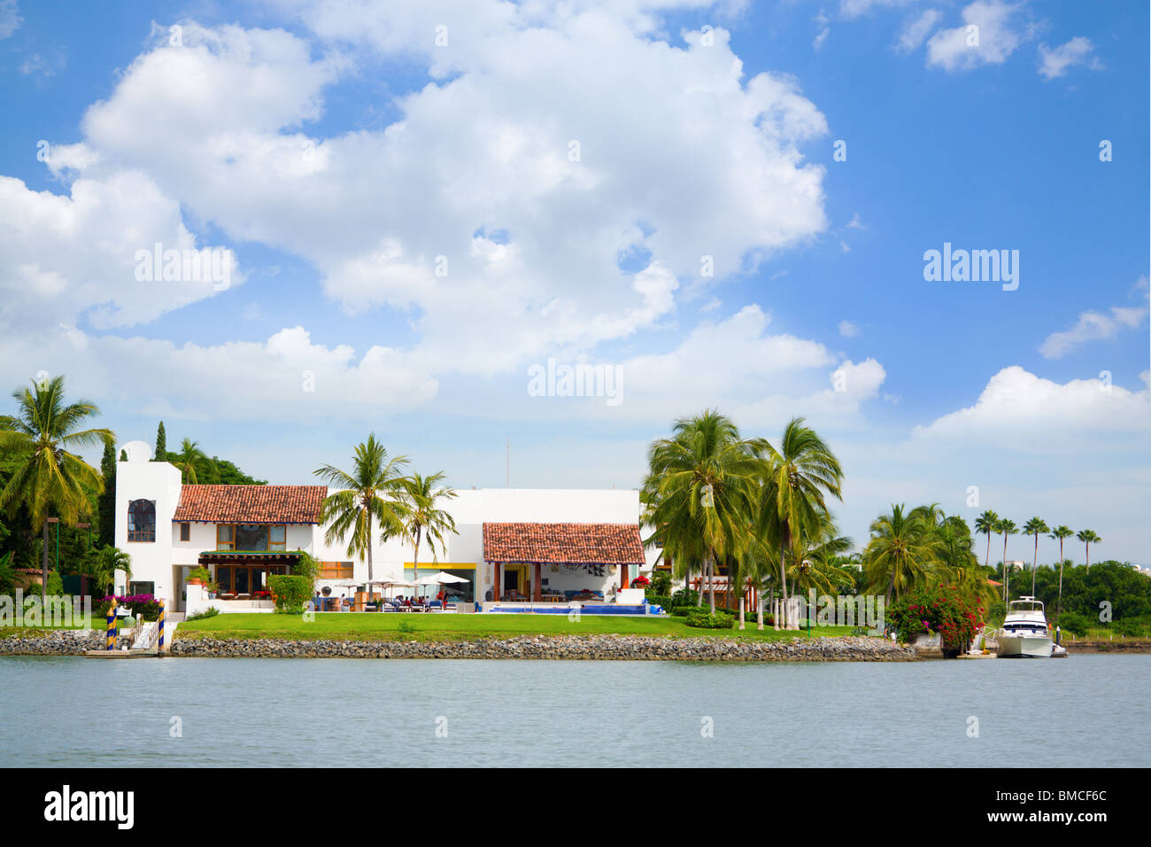 Ranch house mexico hi-res stock photography and images - Alamy