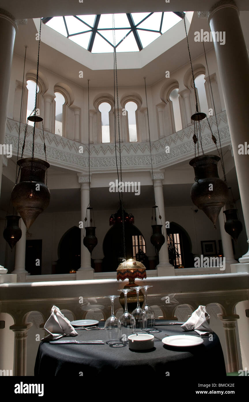 Cafe maroc hi-res stock photography and images - Alamy