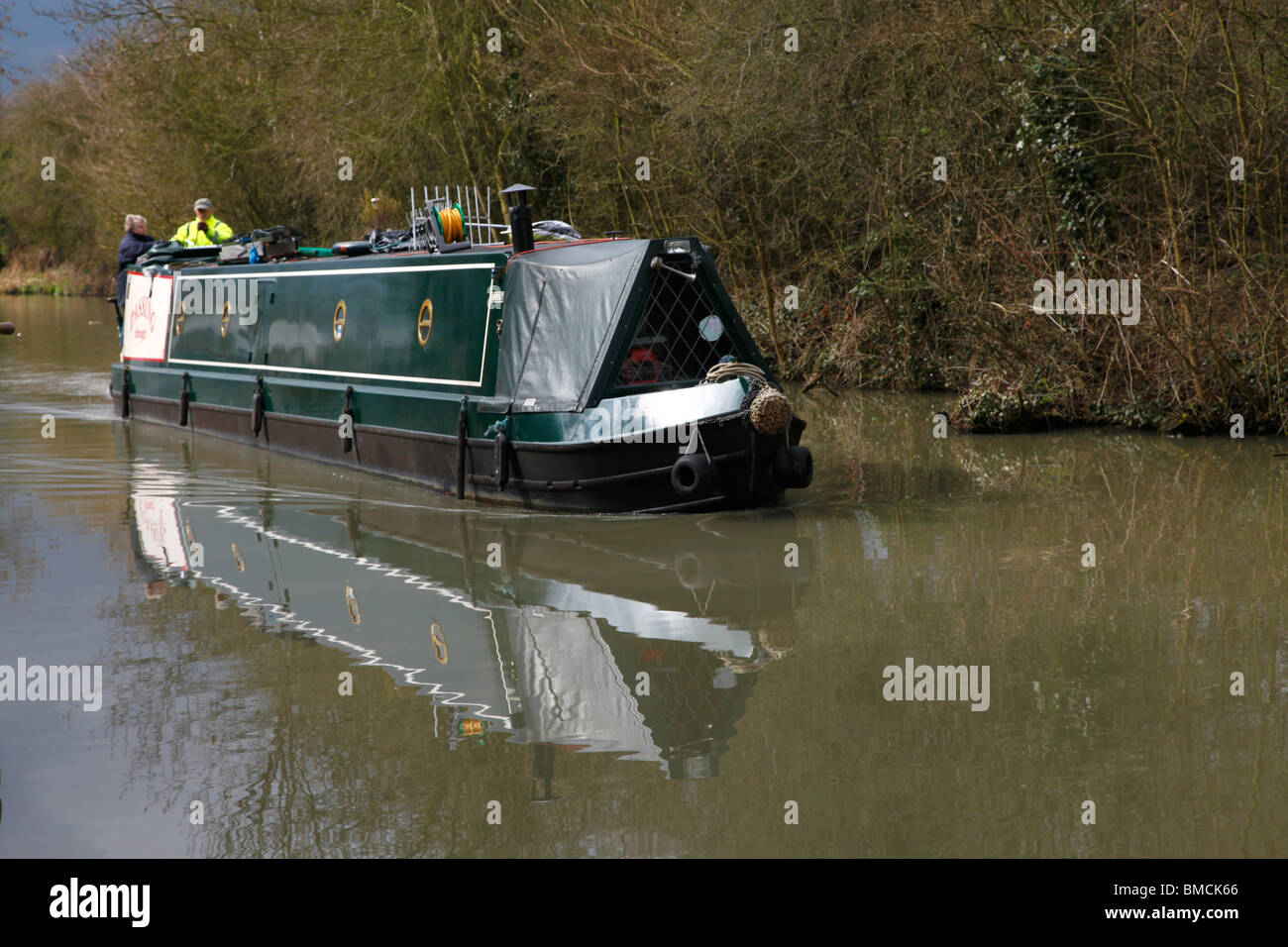 GREEN NARROW BOAT REFLECTION BRAUNSTON NORTHAMPTONSHIRE ENGLAND ...