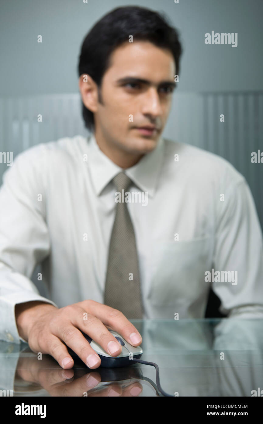 Person operating computer mouse hi-res stock photography and images - Alamy